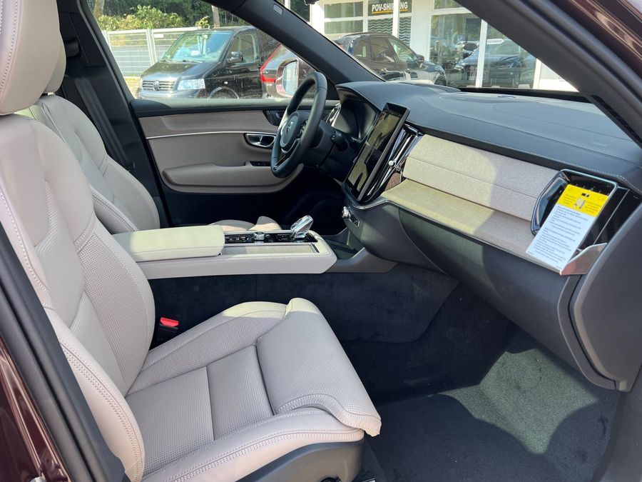 2026 Volvo XC90 B5 AWD Ultra Bright 12760508 - Capitol Motors